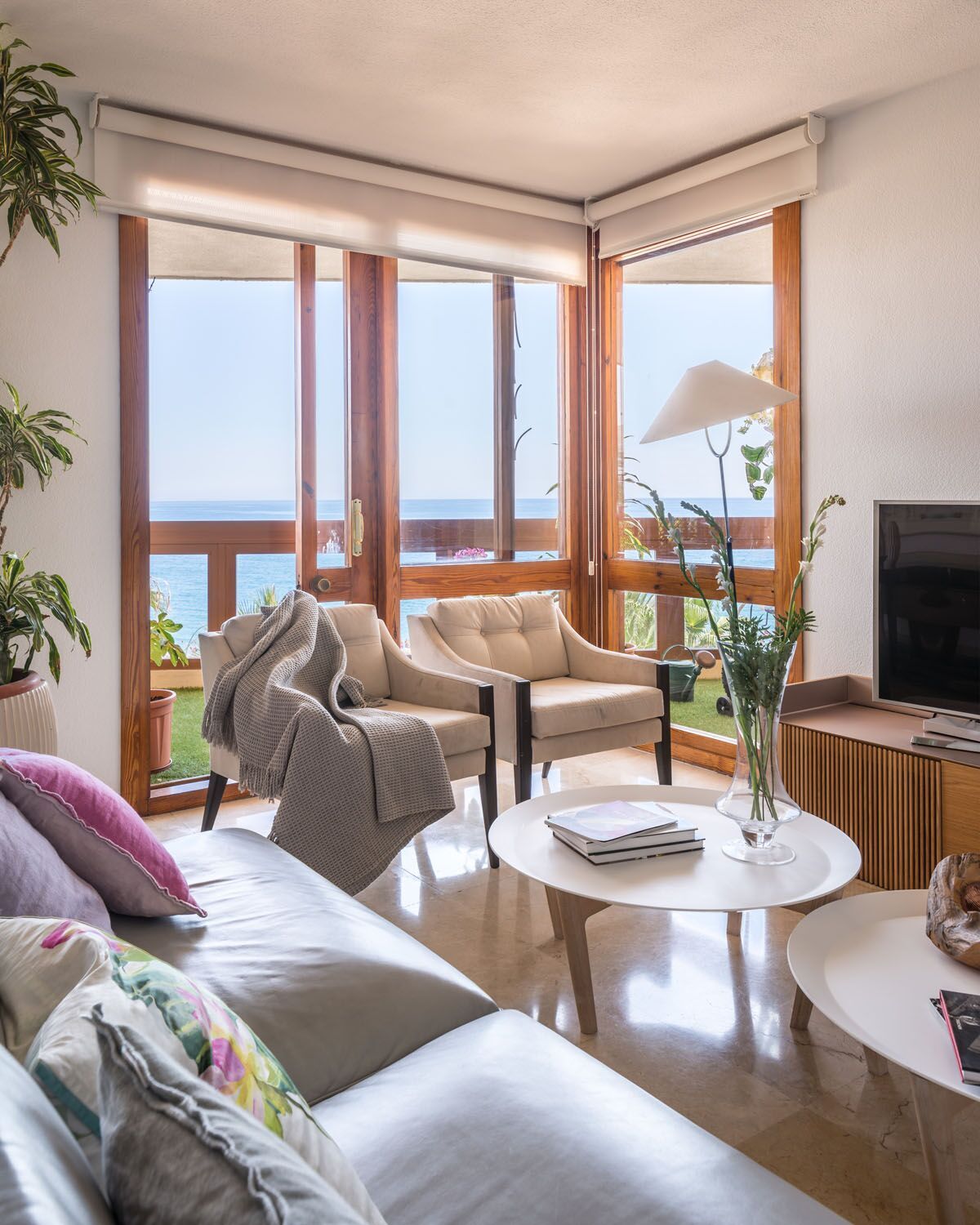 Light and airy rental apartment with sea views. | Aldea